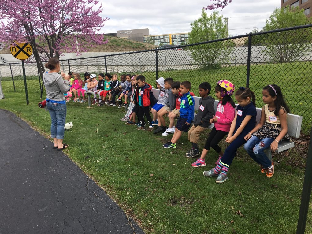 Forest View Elementary School - Photos